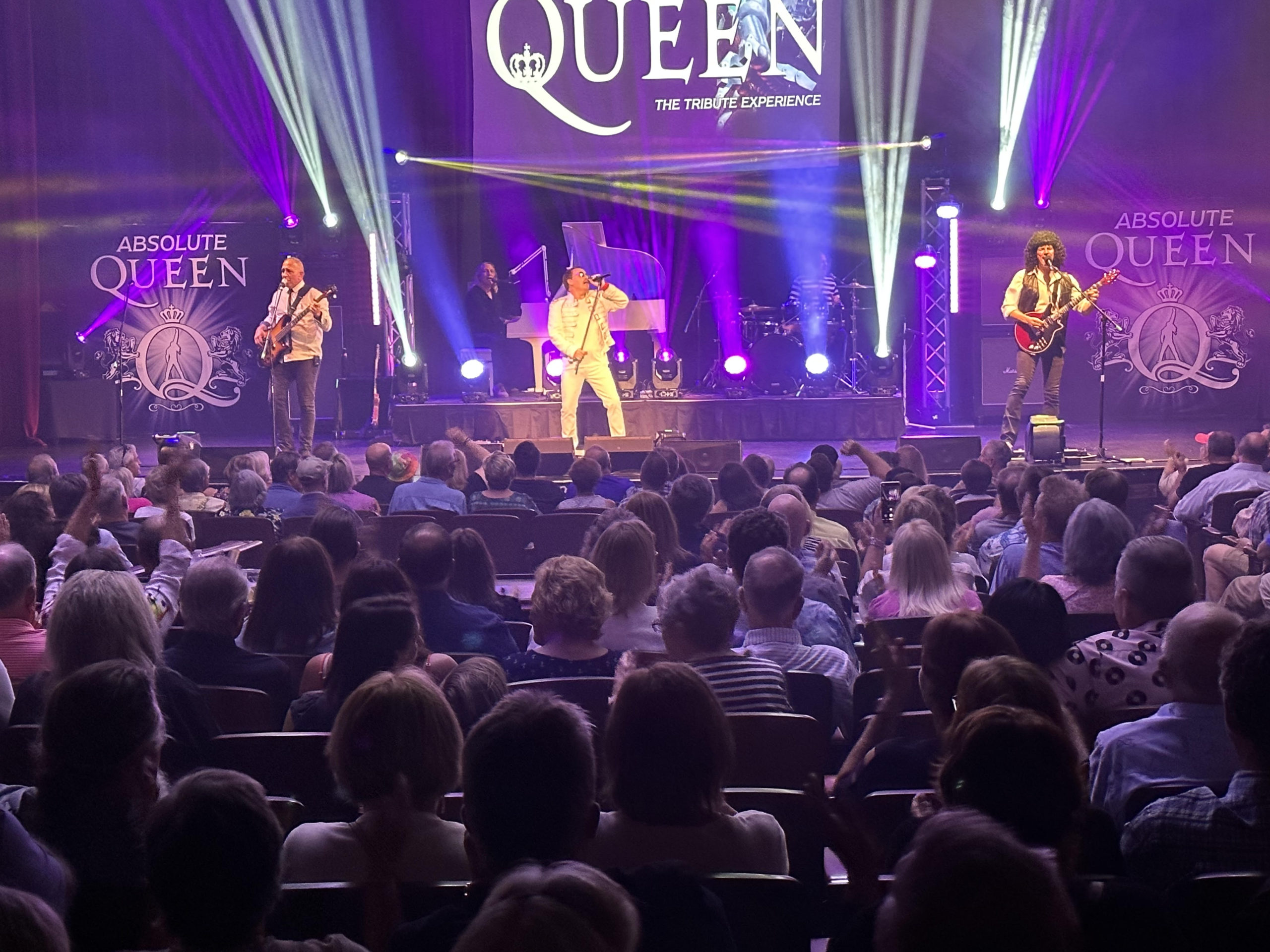 Absolute Queen - MZ Tribute Bands